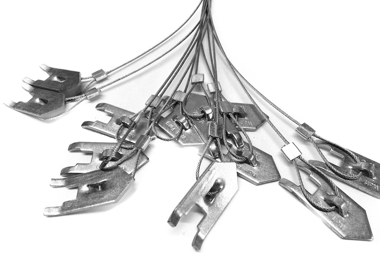 Wolf Creek Products. ANCHOR WOLF FANG W/CABLE